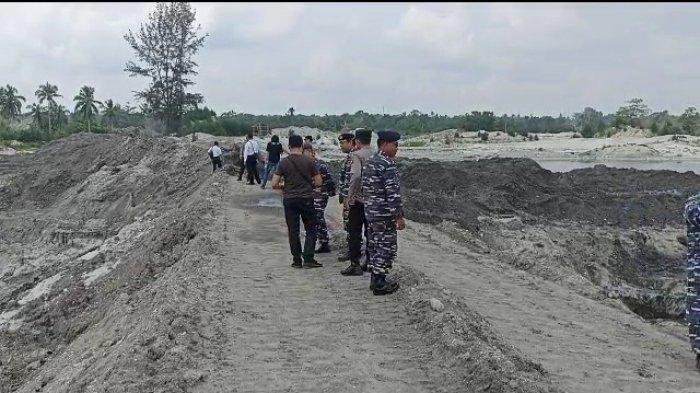 Tim Gabungan Razia Pantai Penganak, Alat Berat dan Aktivitas Tambang ...