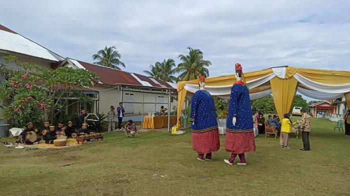 Barong Landong Kesenian Bengkulu Mirip Ondel-ondel Jadi Program ...
