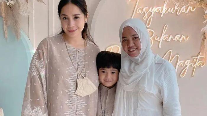 Mengejutkan! Lala Pengasuh Rafathar Resign, Padahal Gaji Fantastis ...
