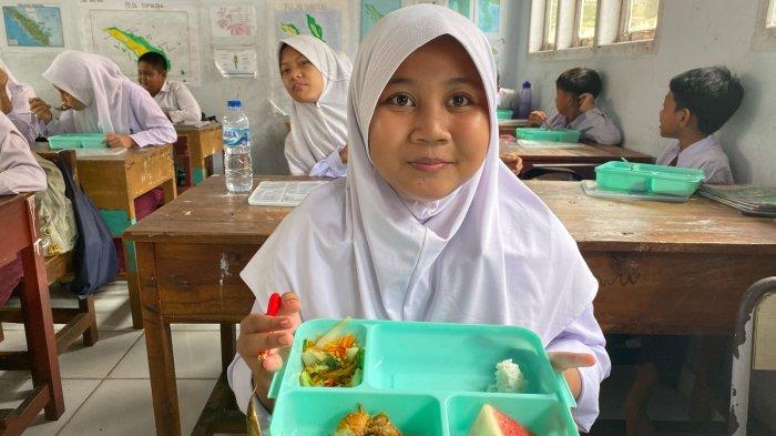 Makan Bergizi Gratis di Mukomuko, Siswa SDN 3 Minta Tambahan Menu ...