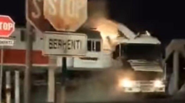 Sosok Sopir dan Kernet Truk Trailer Tabrakan Dengan Kereta Api Brantas di Semarang Masih Misteri ...