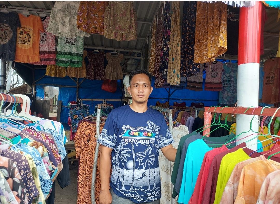 Pantai Panjang Hidupkan UMKM Bengkulu, Ada Jualan Daster hingga Kaos ...