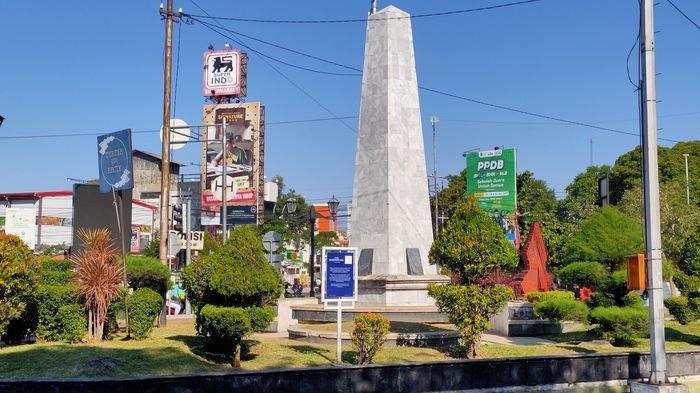 Tugu Pensil Cirebon, Lokasi Pertama Pembacaan Teks Proklamasi ...