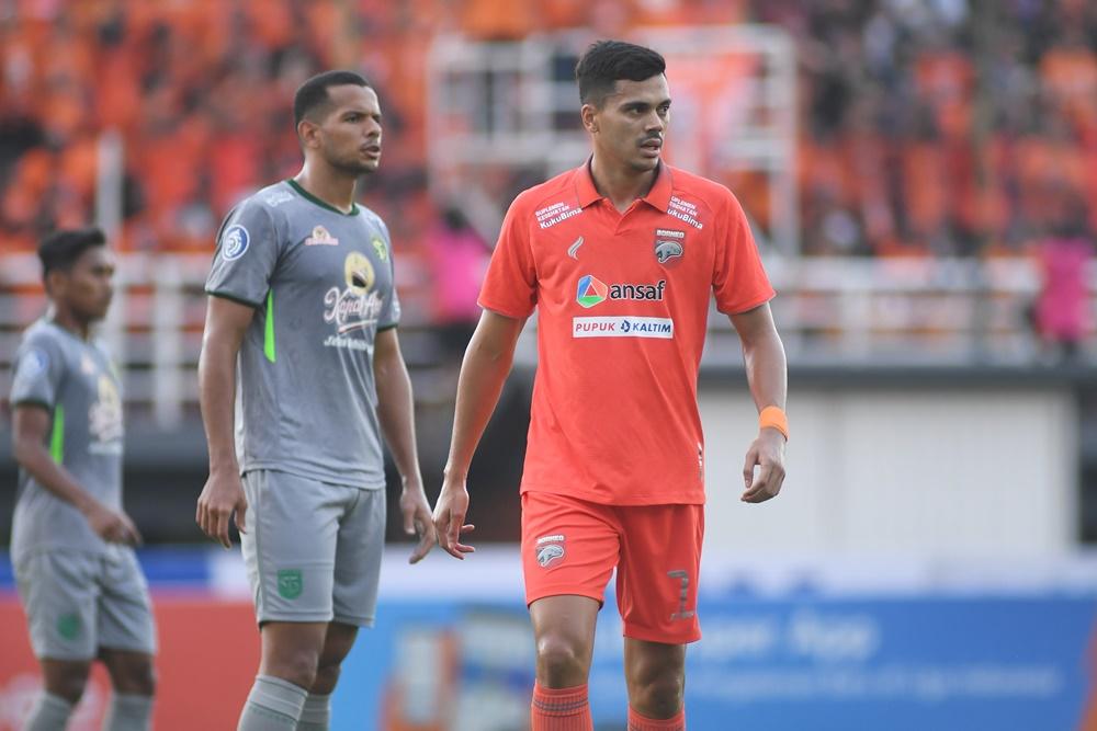 WELCOME BACK! Persebaya Surabaya Pulangkan Leo Lelis Perkuat Lini ...