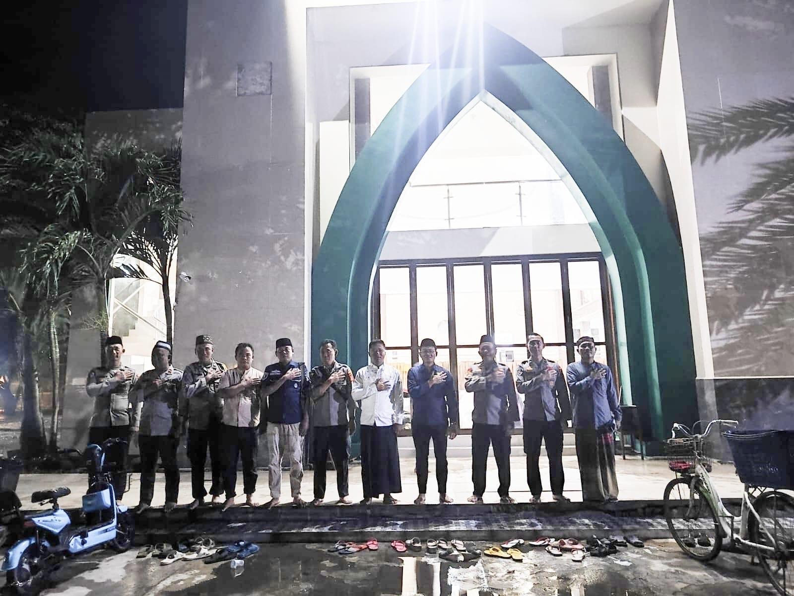 Subuh Keliling Polres Indramayu Jalin Ukhuwah Dengan Jemaah Masjid ...