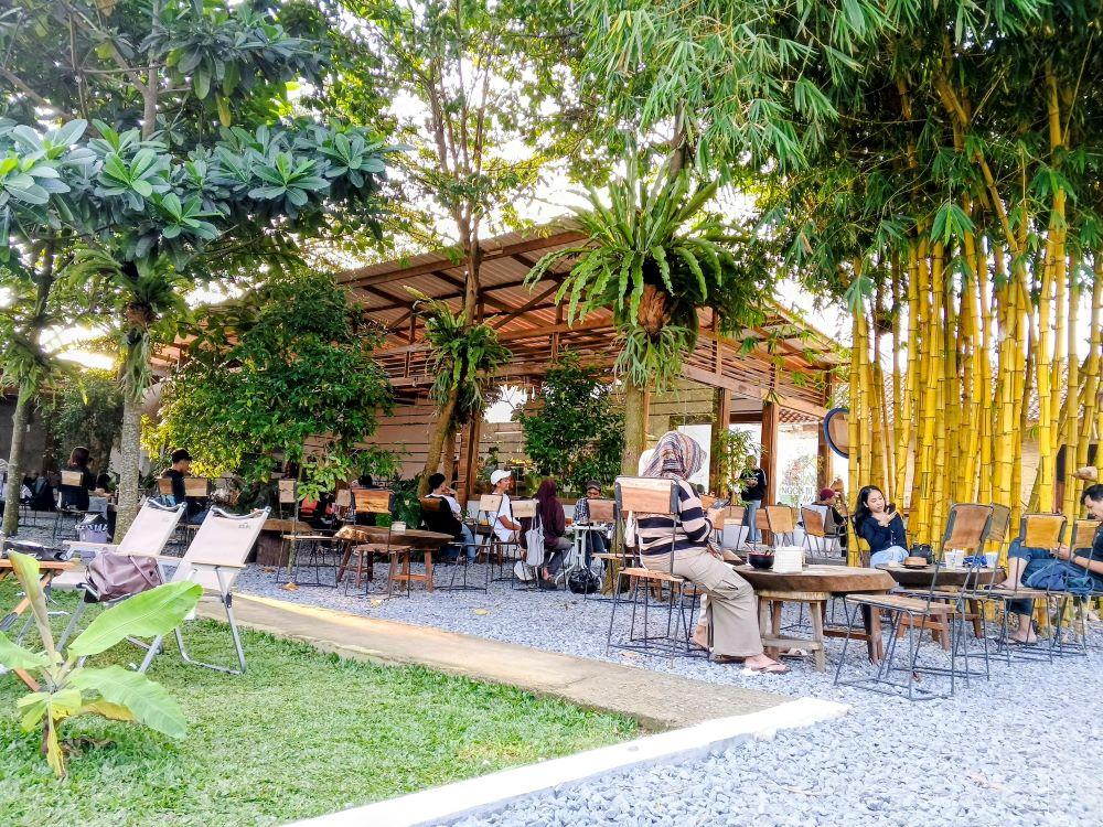Ngopi di Kebon Awi, Sensasi Minum Kopi Dengan Suasana Ketenangan Khas ...
