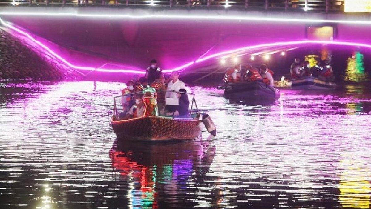 5 Tempat Wisata Hits di Surabaya, Cobain Sensasi Naik Perahu dengan ...