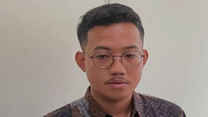 Profil Delpedro Marhaen Ditangkap Atas Hasutan Anarkis, Rektor Unisba ...