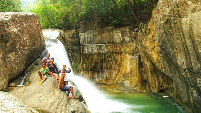 Tempat Wisata Air Terjun Tiwu Mage Sikka, Nikmati Alam Super Natural ...