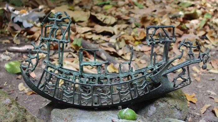 Wisata Sejarah di Maumere, Mengenal Jong Dobo: Artefak Miniatur Perahu ...