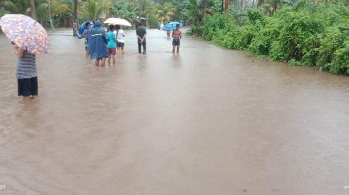 NTT Berpotensi Curah Hujan Tinggi pada Januari 2025, BMKG: Waspada Banjir & Tanah Longsor ...