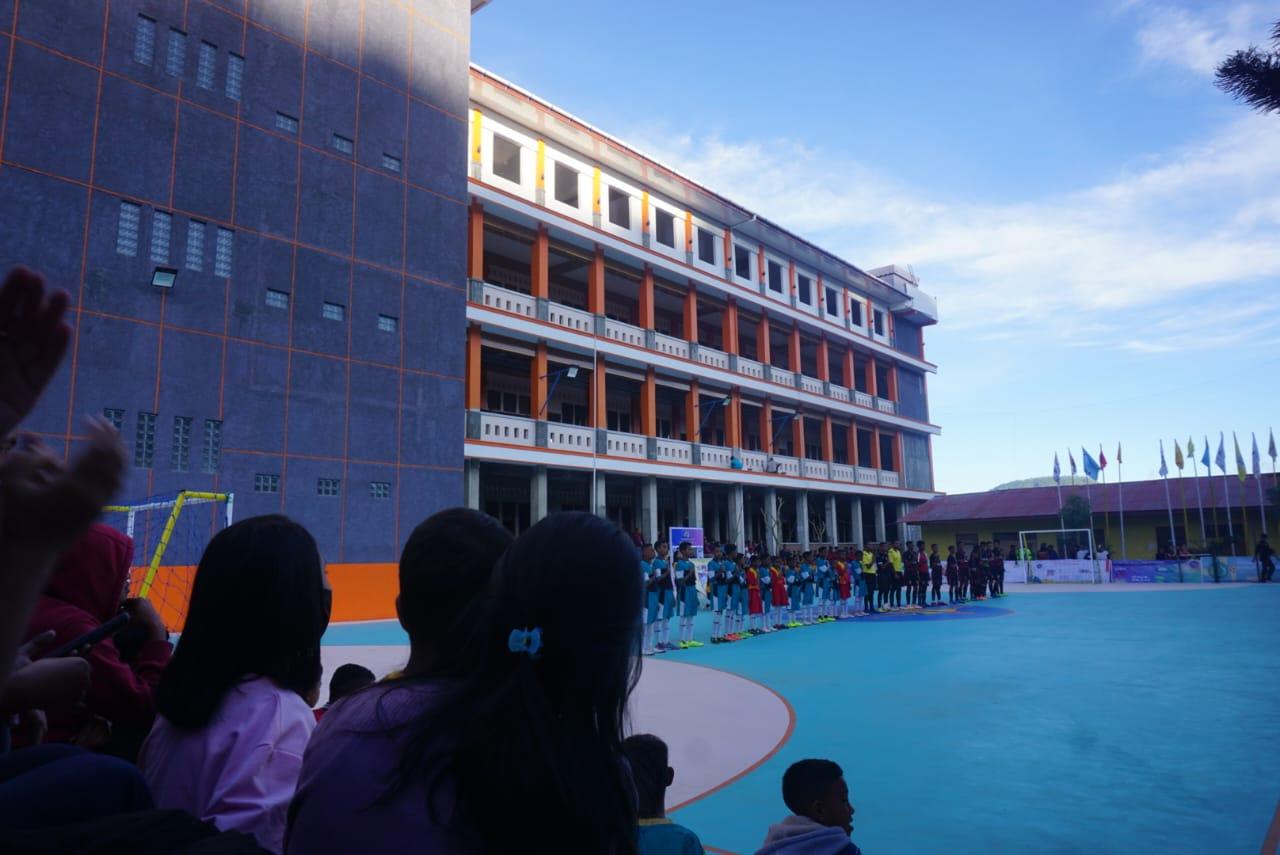 SMAK Regina Pacis Bajawa: Sekolah Unggulan dan Pencetak Generasi ...