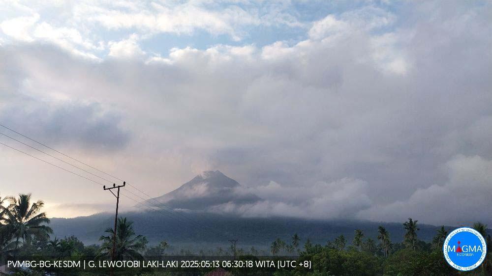 Gunung Api Lewotobi Laki-laki 5 Kali Gempa Hembusan, Arah Angin ke ...
