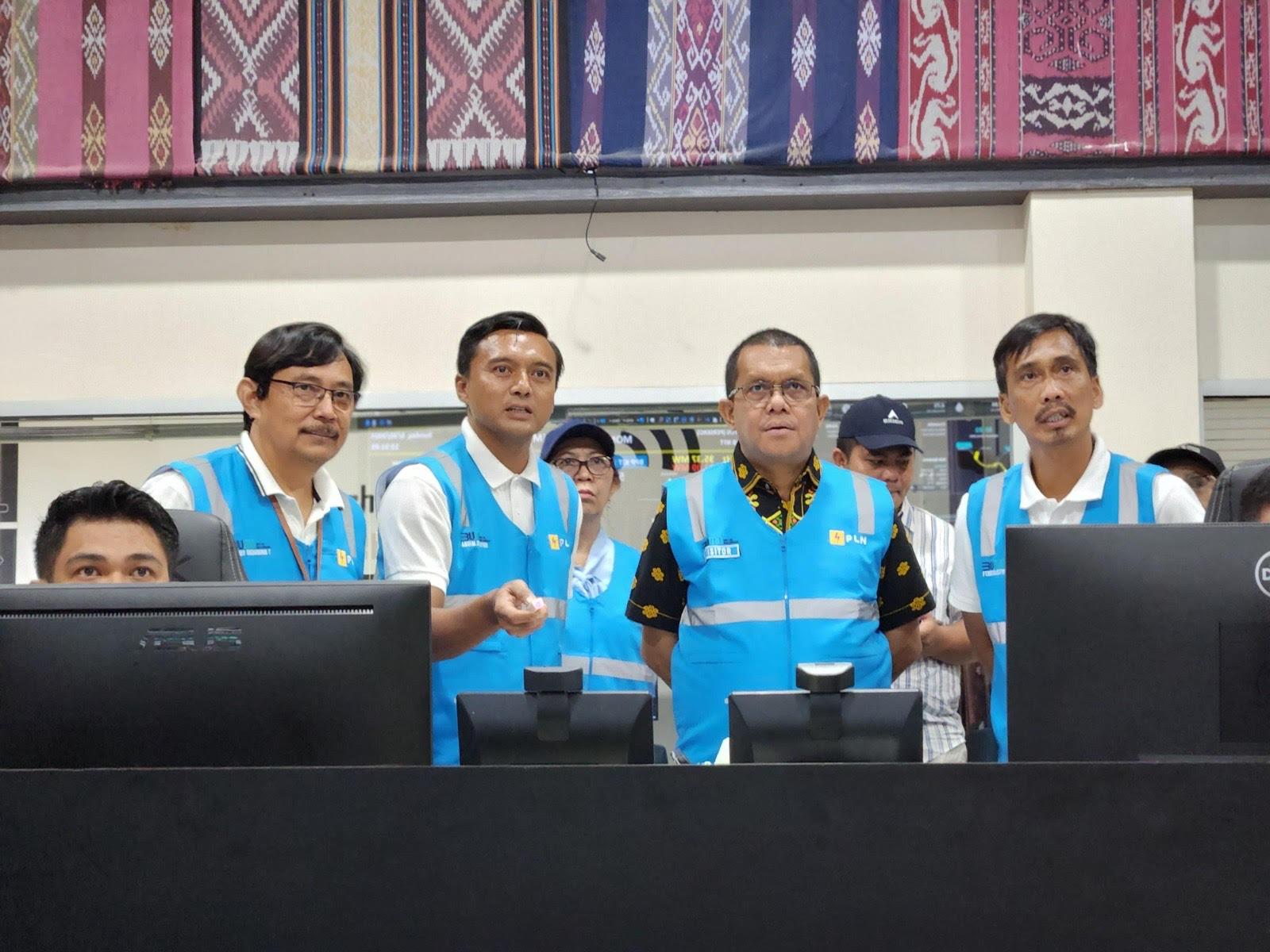 Pasokan Listrik Hari Raya Idul Fitri Aman, Gubernur NTT Kunjungi Posko ...