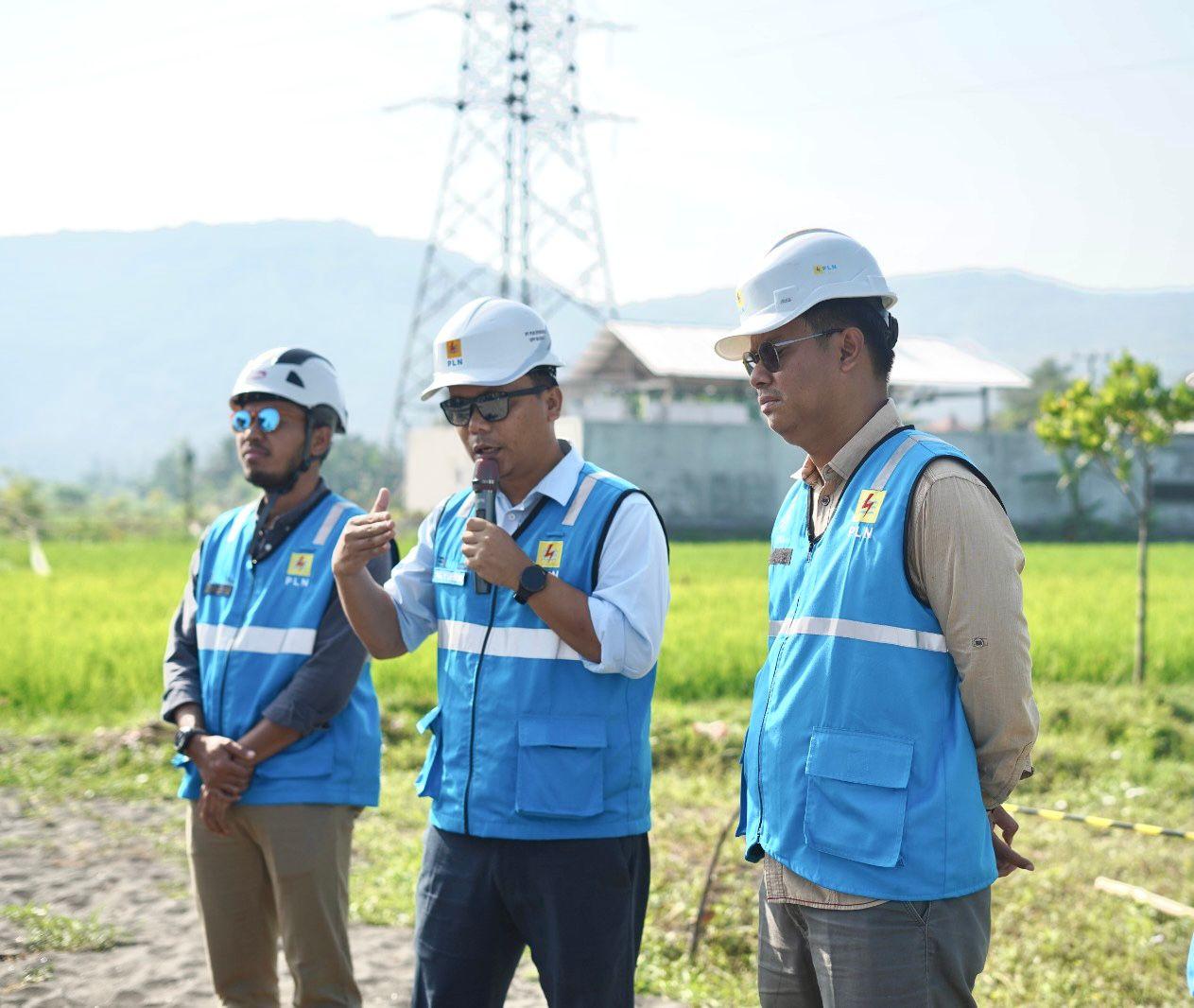 PLN Nusra Ajak Wartawan NTB Tinjau Pembangunan SUTT 150 KV Jeranjang ...