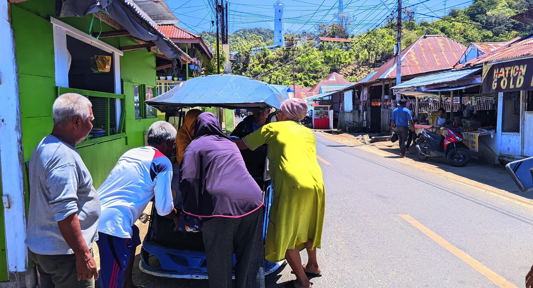 BREAKING NEWS: Warga Leato Kota Gorontalo Mulai Mengungsi Pasca ...