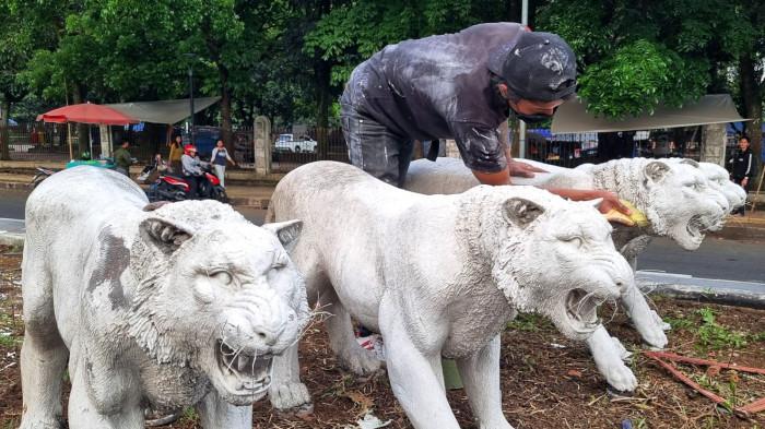 Tugu Dengan Ornamen Patung Maung di Tegallega Dicat Ulang - Tribunjabar.id
