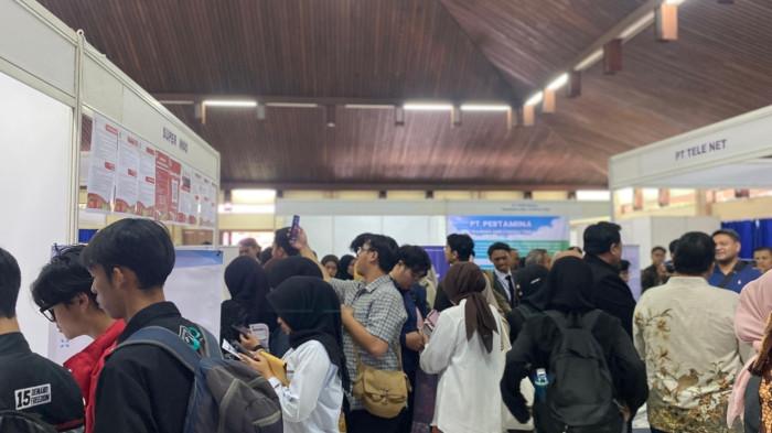 Polban Gelar Career Expo 2025, Hadirkan 17 Perusahaan dan Ribuan ...