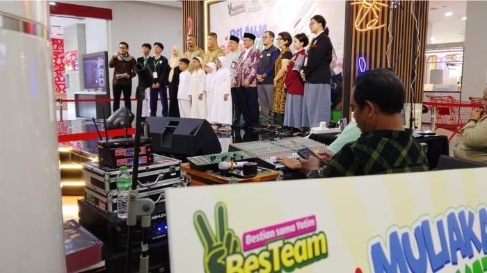 Tebar Bahagia Bersama SMP-SMA-SMK Diponegoro 1 dan Dompet Dhuafa Ajak ...