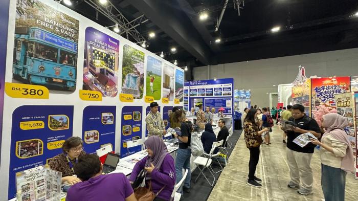 Disparbud Jabar Gaungkan Smiling West Java di Pameran Pariwisata ...