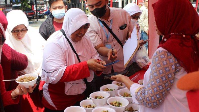 Meriahkan HUT RI, Makanan Khas Indramayu Ini Dibanderol Rp 77, Ada ...