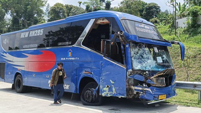 KRONOLOGI Kecelakaan Beruntun di Tol Cipularang, Diawali Mobil Derek Akan Putar Balik ...