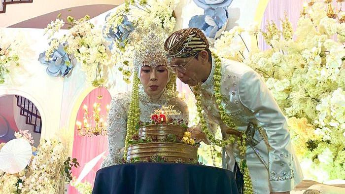 Tiga Dekade Menyulam Cinta: Melly Goeslaw dan Anto Hoed Tampil Dalam ...