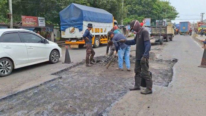 Dedi Mulyadi Minta Bupati dan Wali Kota Alokasikan 7,5 Persen APBD untuk Perbaikan Jalan ...