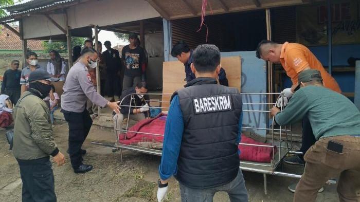 Geger Penemuan Mayat di Warung Bakso di Cikalongwetan Bandung Barat ...
