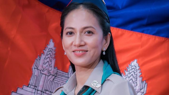 POTRET Ibu Negara Kamboja Pich Chanmony, Turun Langsung Bela Tentara ...