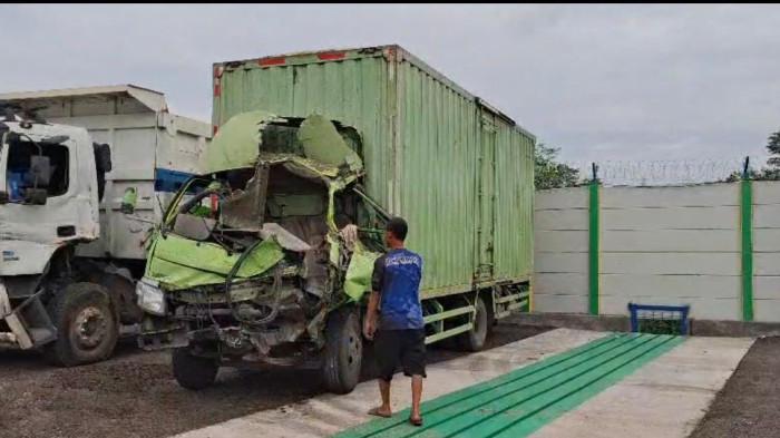 BREAKING NEWS Kecelakaan Maut di Tol Cipularang, 1 Orang Tewas di ...