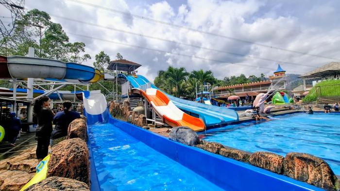 Victory Waterpark Soreang: Wahana Boomerang Tertinggi di Kabupaten ...