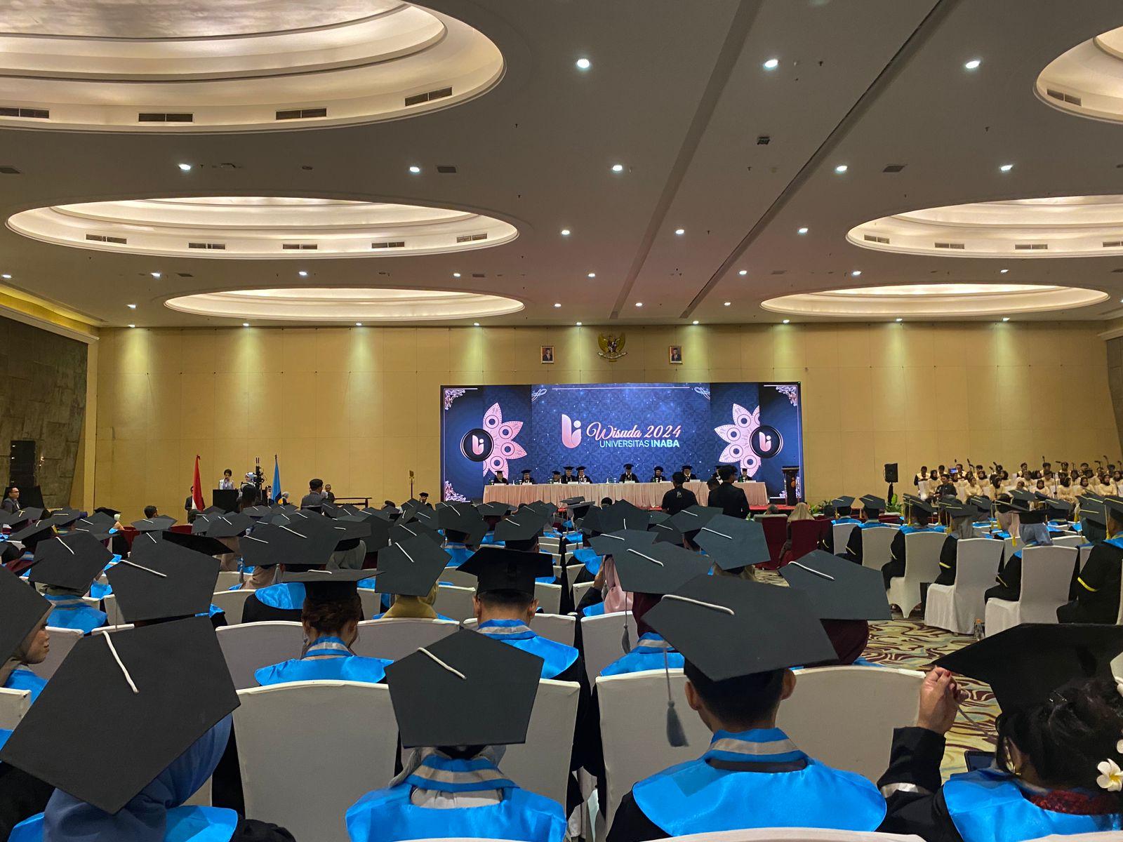 Inaba Gelar Wisuda 2024, 444 Lulusan Dibekali Kompetensi Agar Siap ...