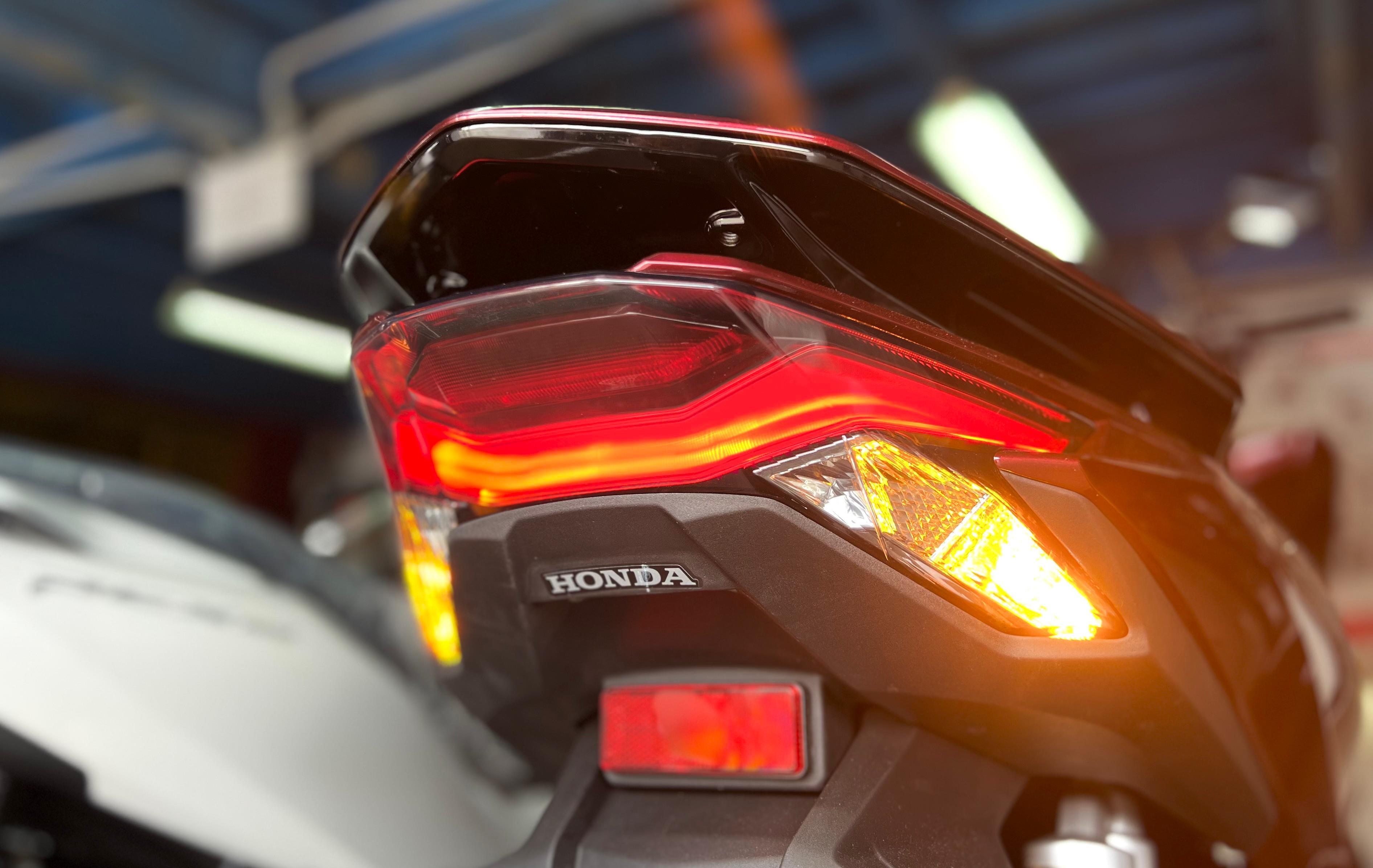 Memahami Fungsi Lampu Hazard di Sepeda Motor - Tribunjabar.id