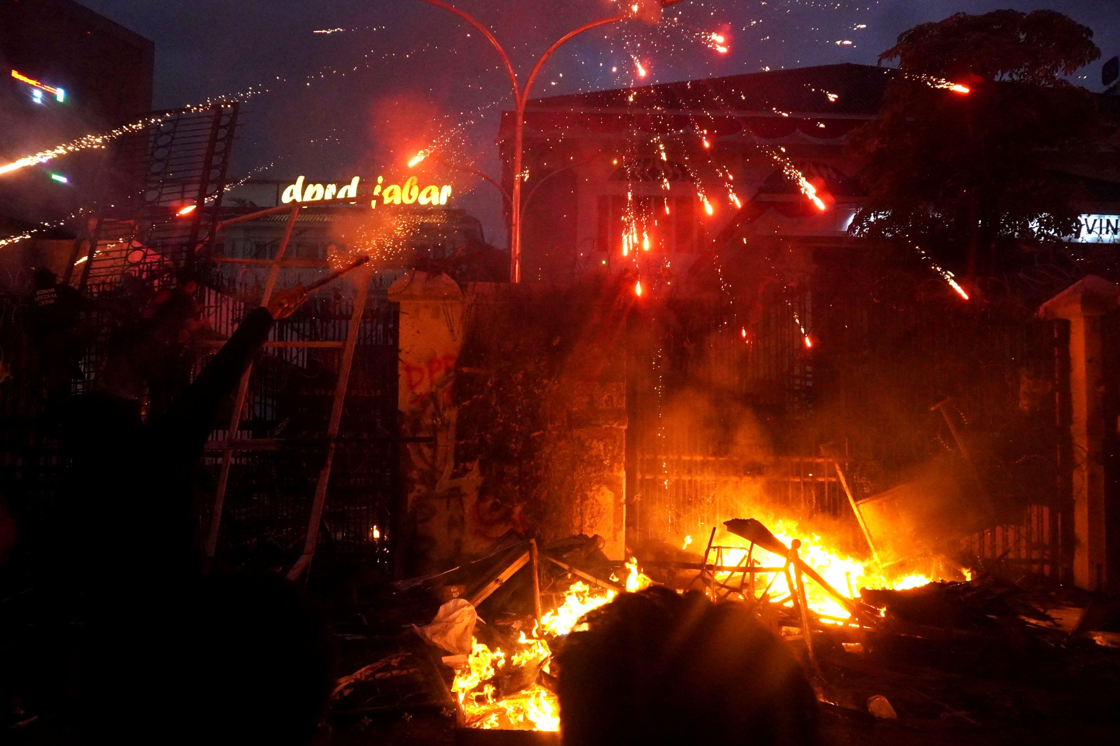 DPRD Kota Bandung Bereaksi Disaat Gejolak Unjuk Rasa, Tiga Hal Jadi ...