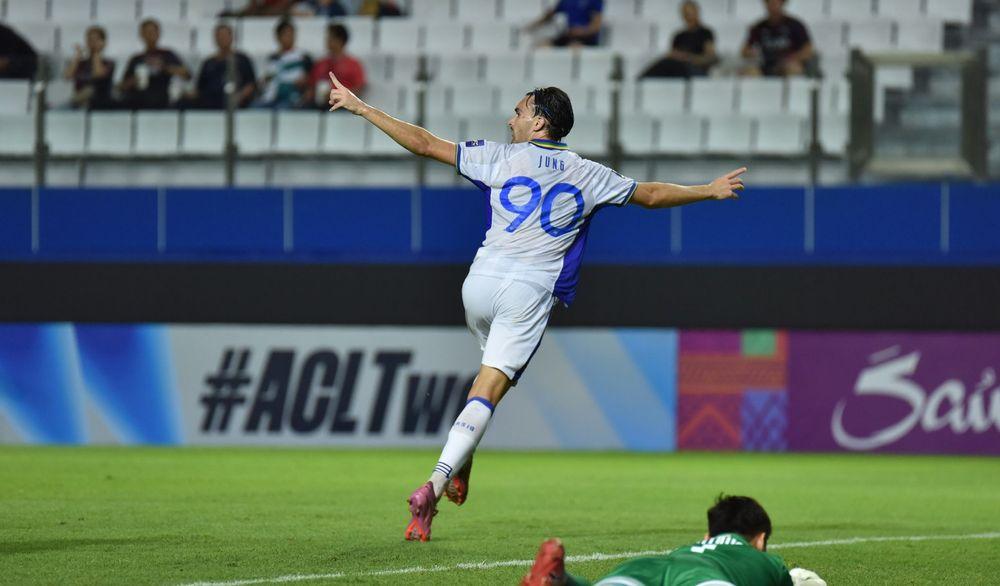 Gol Persib ke Gawang Bangkok United Dianulir, Andrew Jung dan Bojan ...