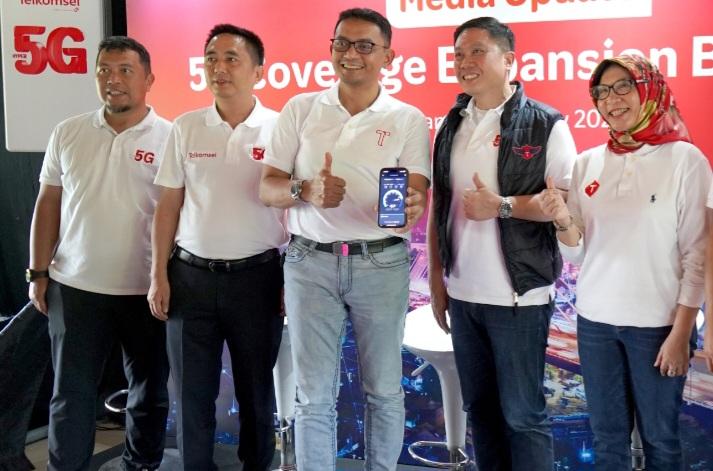 Aktifkan 172 BTS, Ini Lokasi Jaringan Hyper 5G Telkomsel di wilayah Bandung Raya - Tribunjabar.id