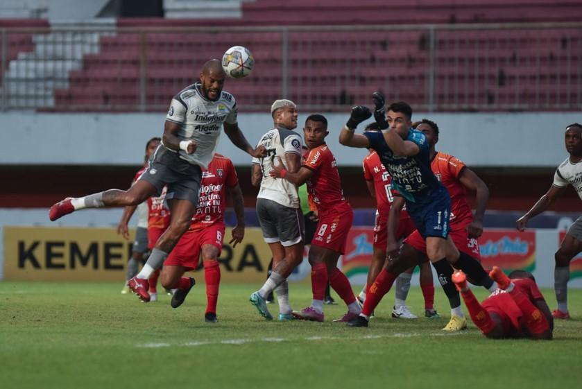 Daftar Pemain yang Dibawa Luis Milla untuk Laga Persib Bandung vs PSM ...