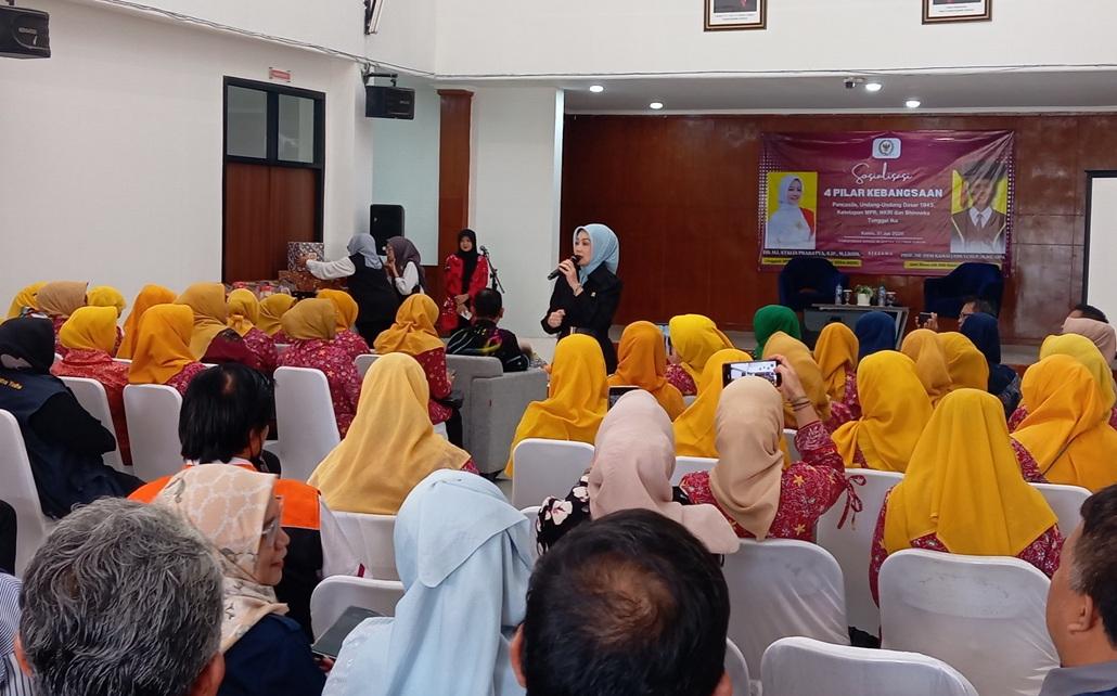 Istri Ridwan Kamil Soroti Kebijakan Dedi Mulyadi, Atalia: Rombel 50 Siswa Memberatkan Guru ...