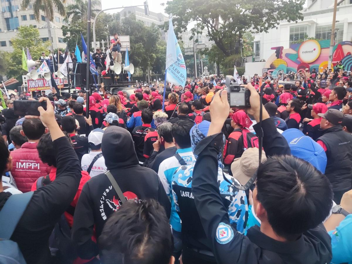 Daftar 6 Tuntutan Demo Buruh 28 Agustus 2025 di DPR, Termasuk Hapus ...