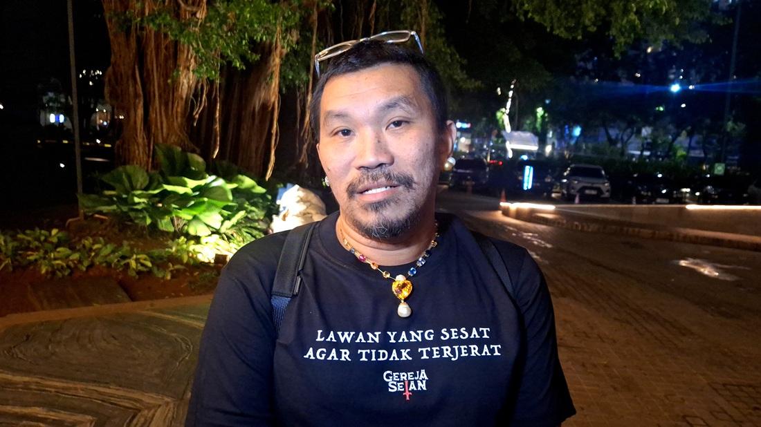 Komika Mongol Stres Kembali Cerita soal Gereja Setan dan Teror yang ...