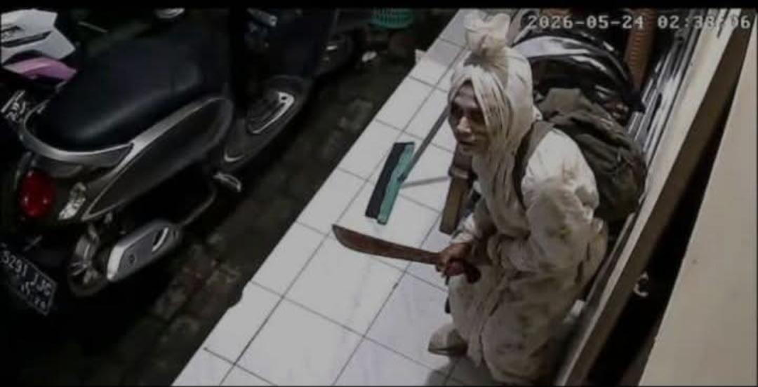 Teror Pocong Viral Bawa Sajam di Bandung Barat Ternyata Ulah Remaja ...