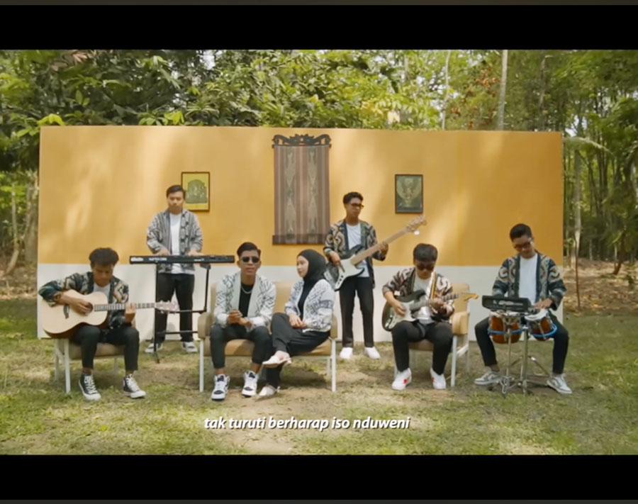 Lirik Lagu Kalah - Aftershine feat Restianade - Tribunjakarta.com