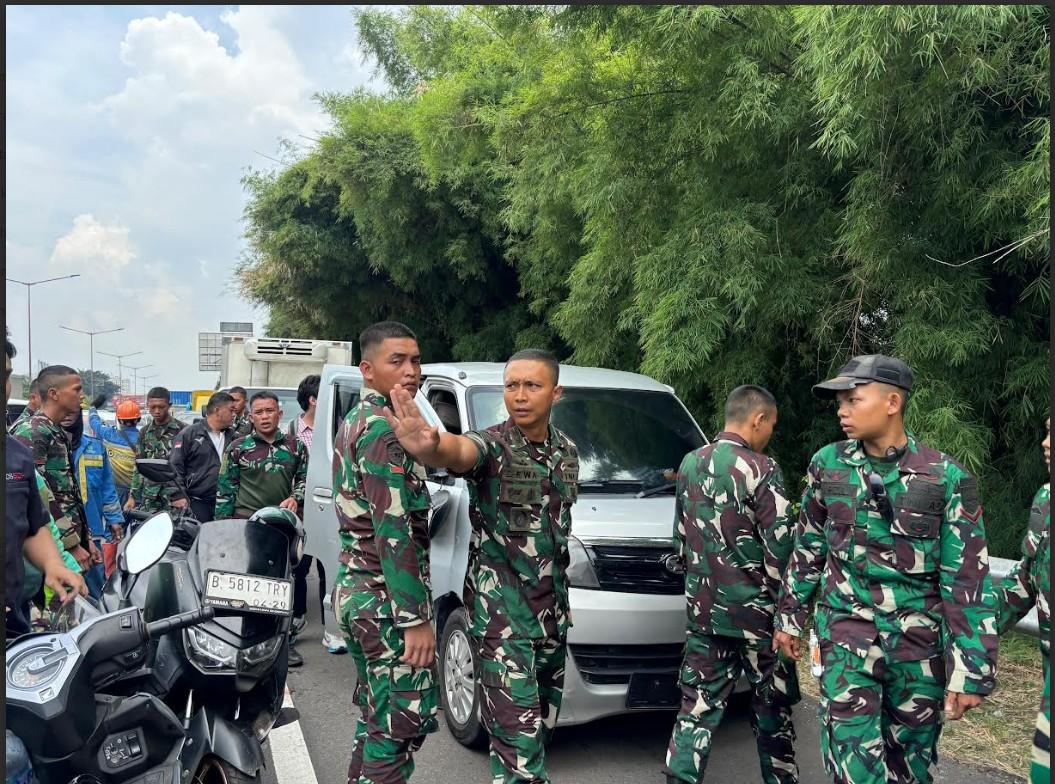 Aksi Dramatis Prajurit TNI Ciduk Mobil Pengangkut Motor Curian, Kejar-kejaran di Tol Kebon Jeruk ...