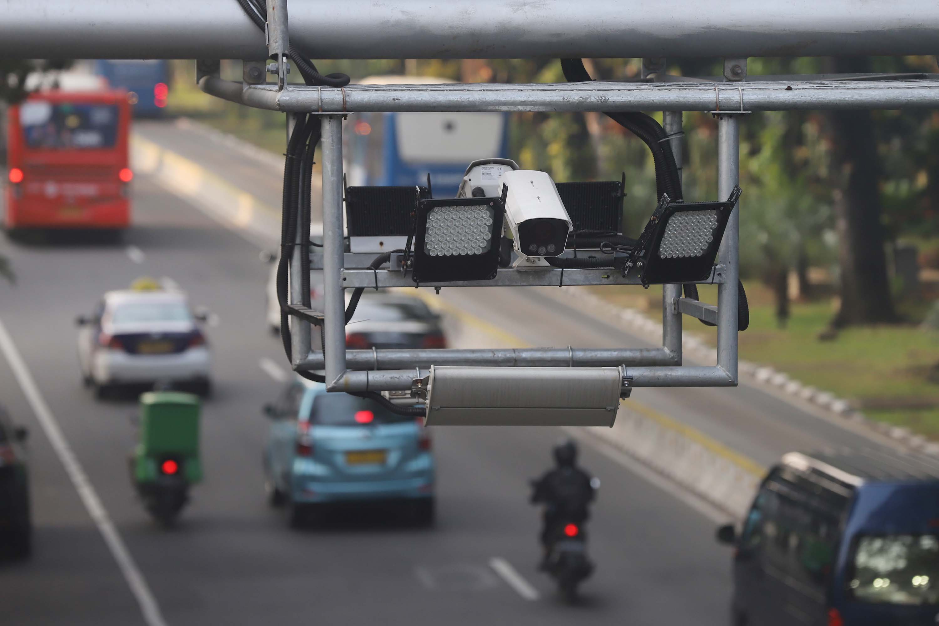 10 Jenis Pelanggaran Lalu Lintas yang Terekam Kamera ETLE Beserta Denda ...