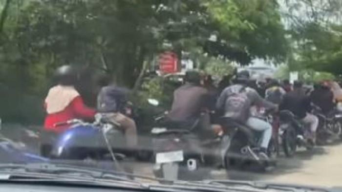 BBM Langka di Bungo Jambi Jelang Nataru: Harga Eceran Tembus Rp25 Ribu ...