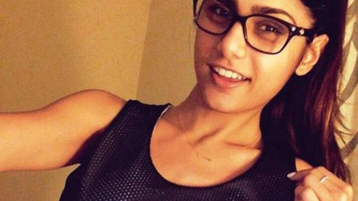 Mia Khalifa Pensiun dari Pemeran Bintang Film Dewasa, Rupanya Karena Alasan Mengerikan Ini ...