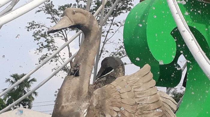 Penampakan Patung Angsa Kotabaru Setelah Perbaikan, Bagusan Dulu atau ...
