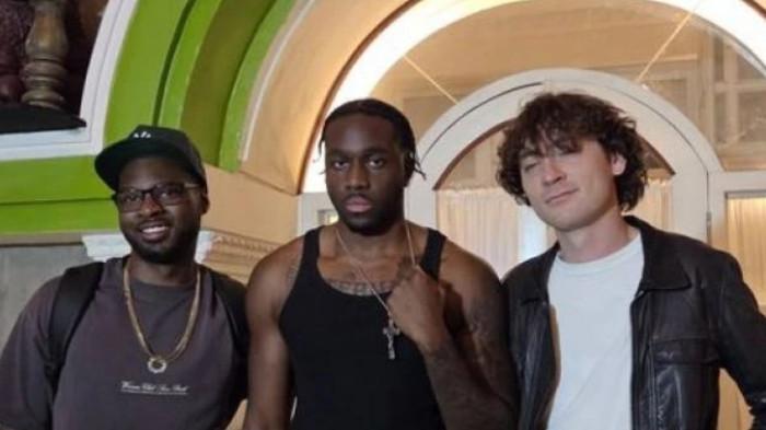 Sosok Melly Mike, Rapper yang Datang ke Indonesia Demi Pacu Jalur ...