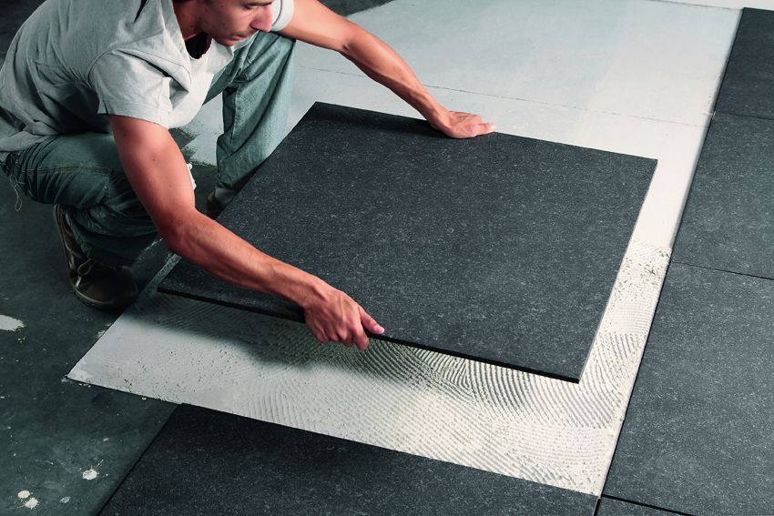Homogeneous Tile yang Diklaim Lebih Kuat dari Keramik, Simak ...